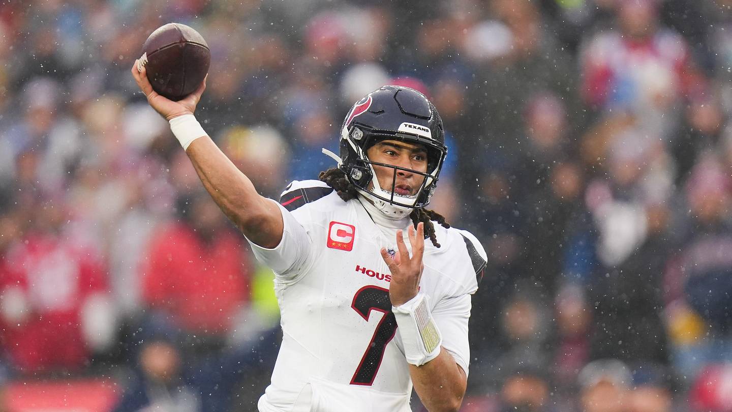Former NFL MVP Offers Texans' C.J. Stroud Valuable Advice