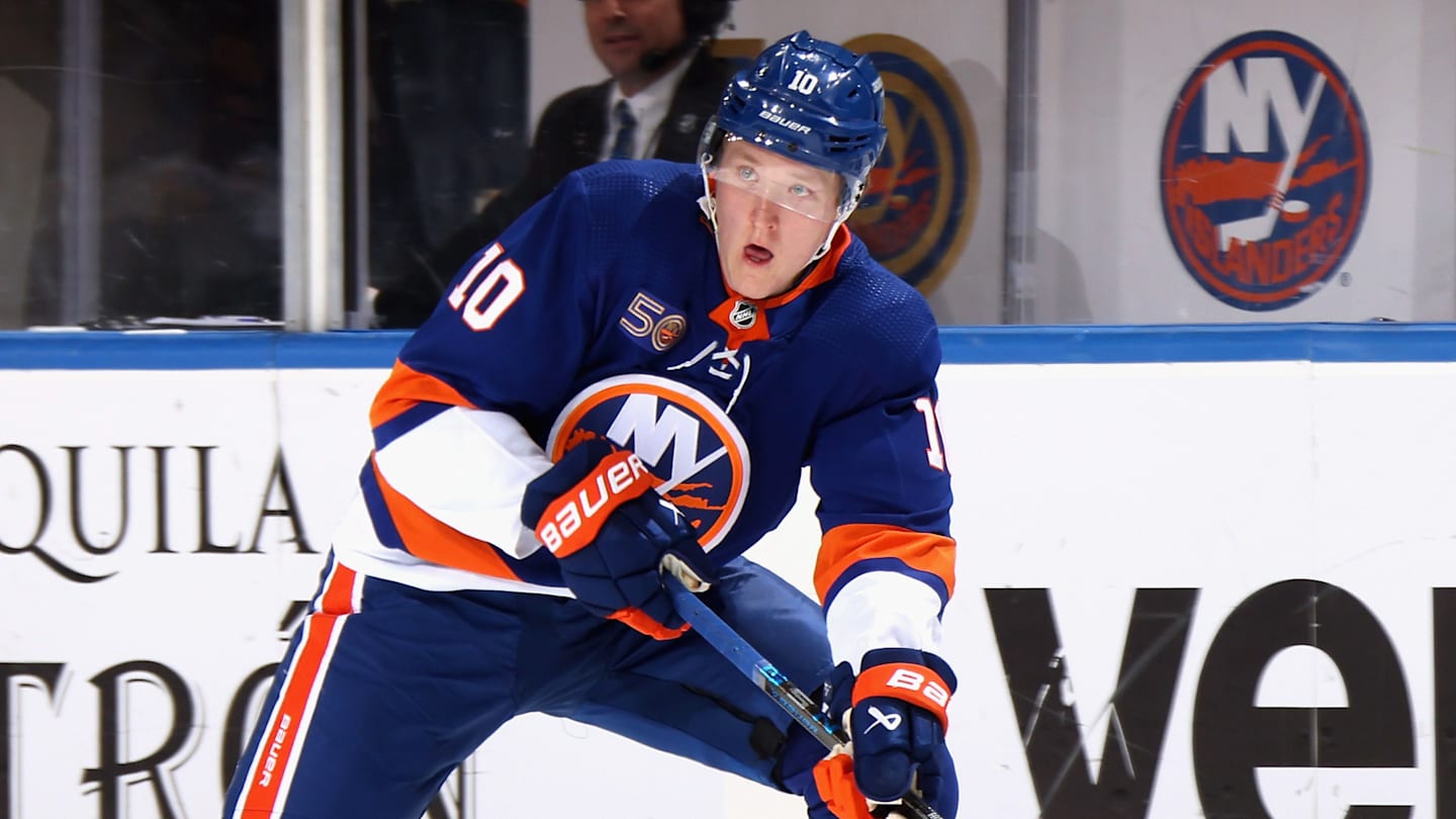 NY Islanders: Simon Holmstrom still needs to show what he says he is ...