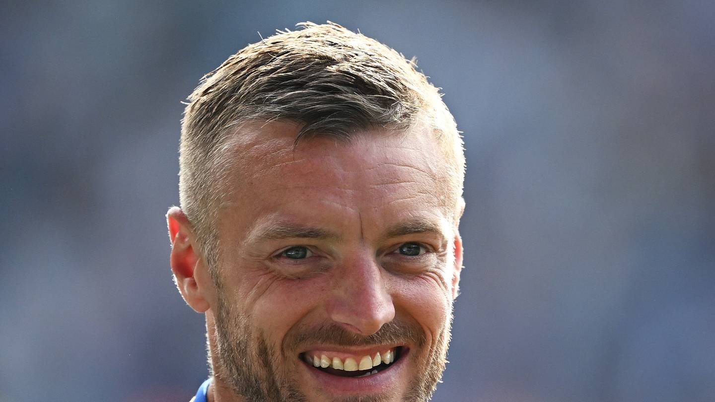 Vardy's new fans greet him as he rejects club & joins this team