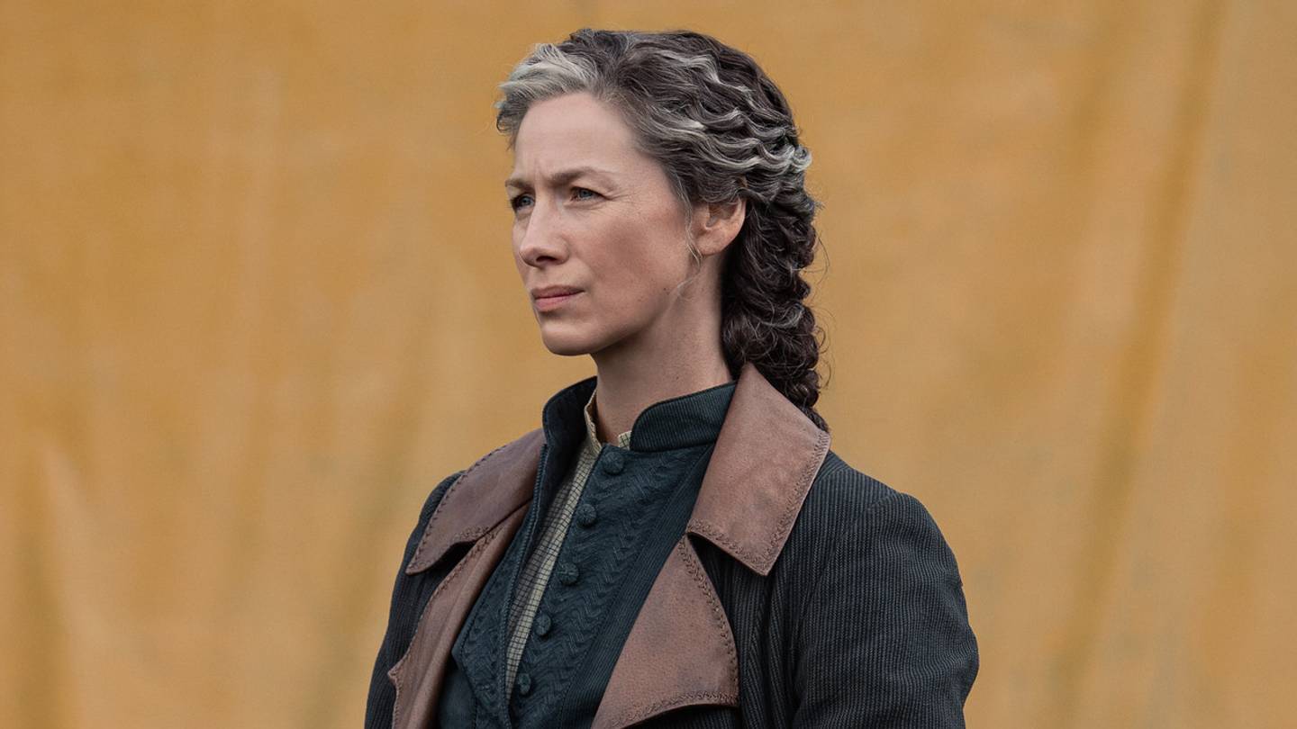 Outlander showrunner breaks down the series finale—and the storylines ...