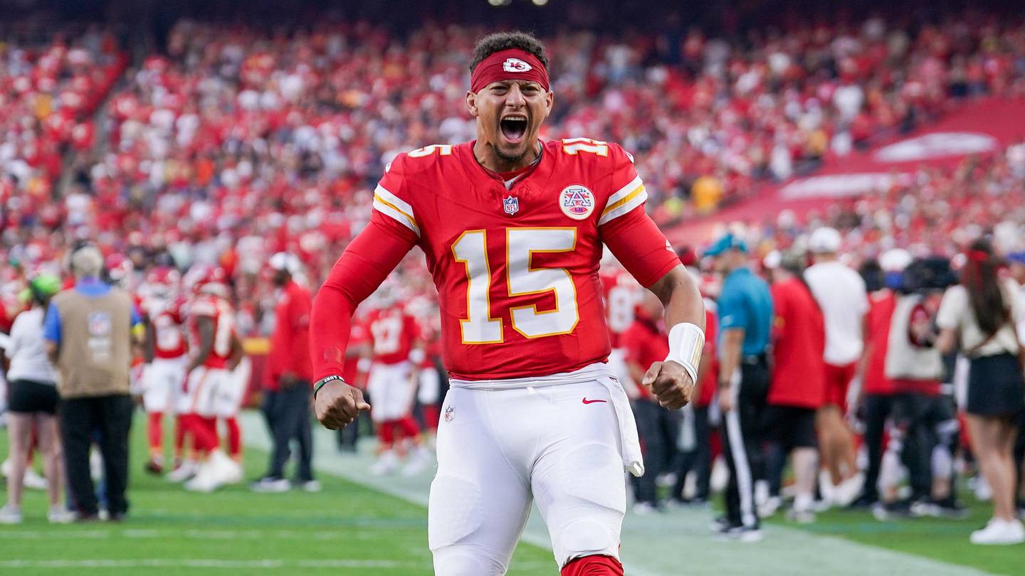 Patrick Mahomes had perfect reaction to Chiefs signing Kenneth Walker