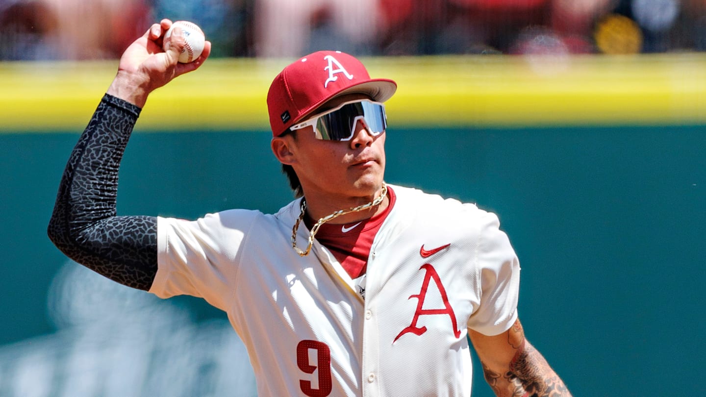 A massive outfield collision leads to Arkansas in-the-park HR, breaking ...