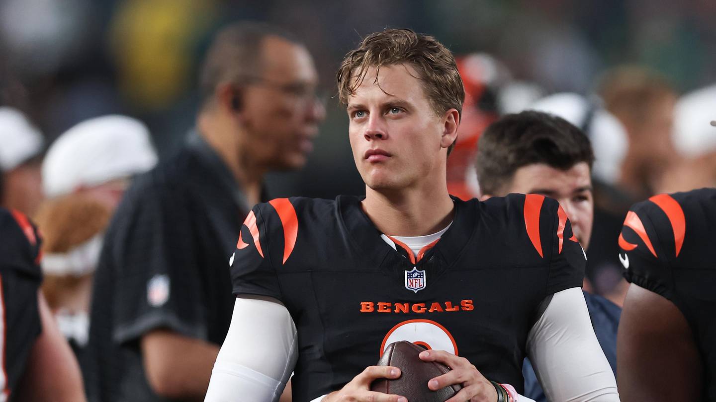 Joe Burrow Announces Bengals Return With Perfect Photo on Instagram