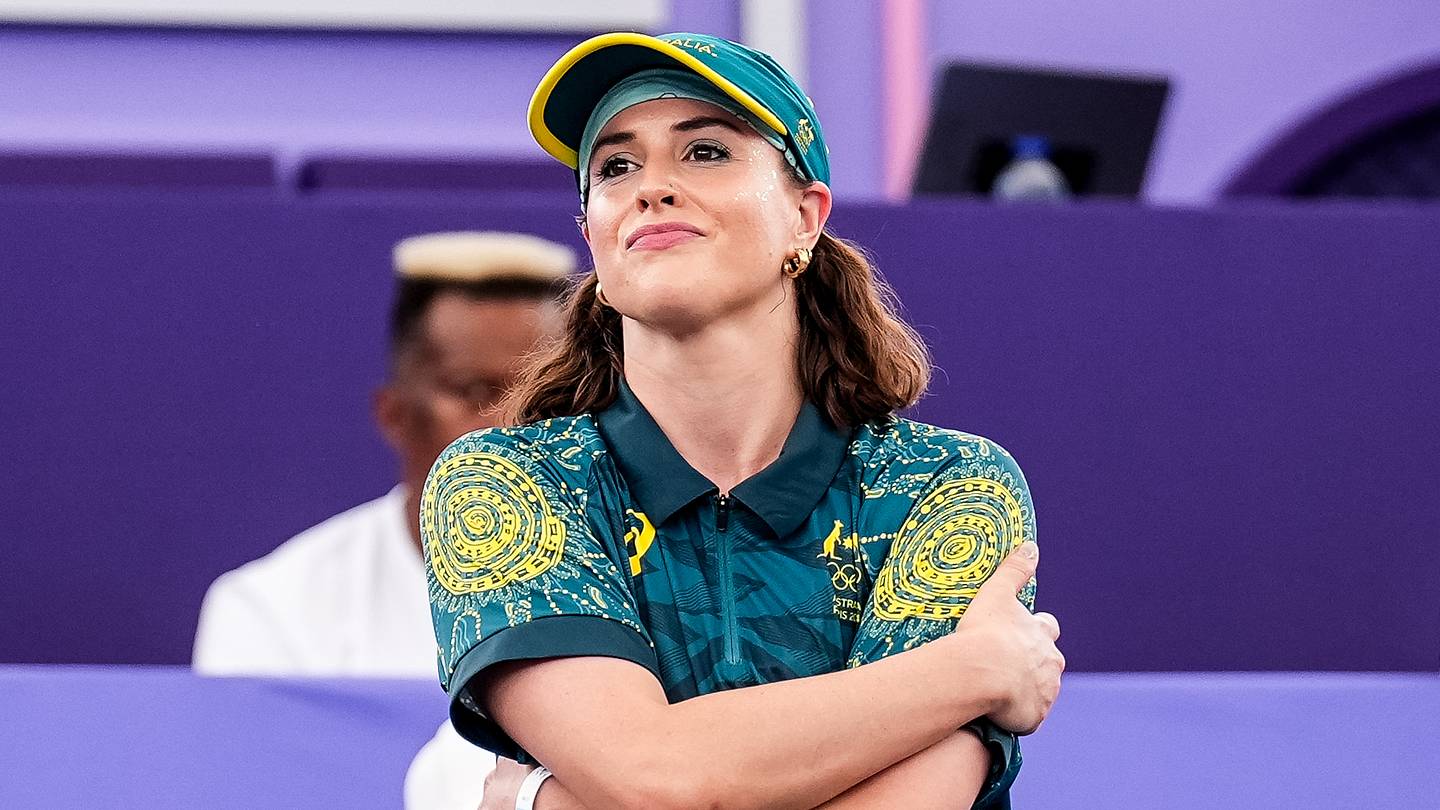 Australian B-Girl Raygun apologizes to the breakdancing community