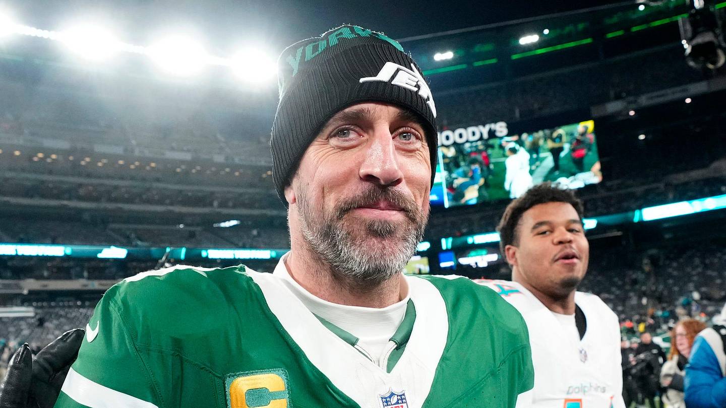 Steelers President Reveals Where Aaron Rodgers Stands With Team During ...