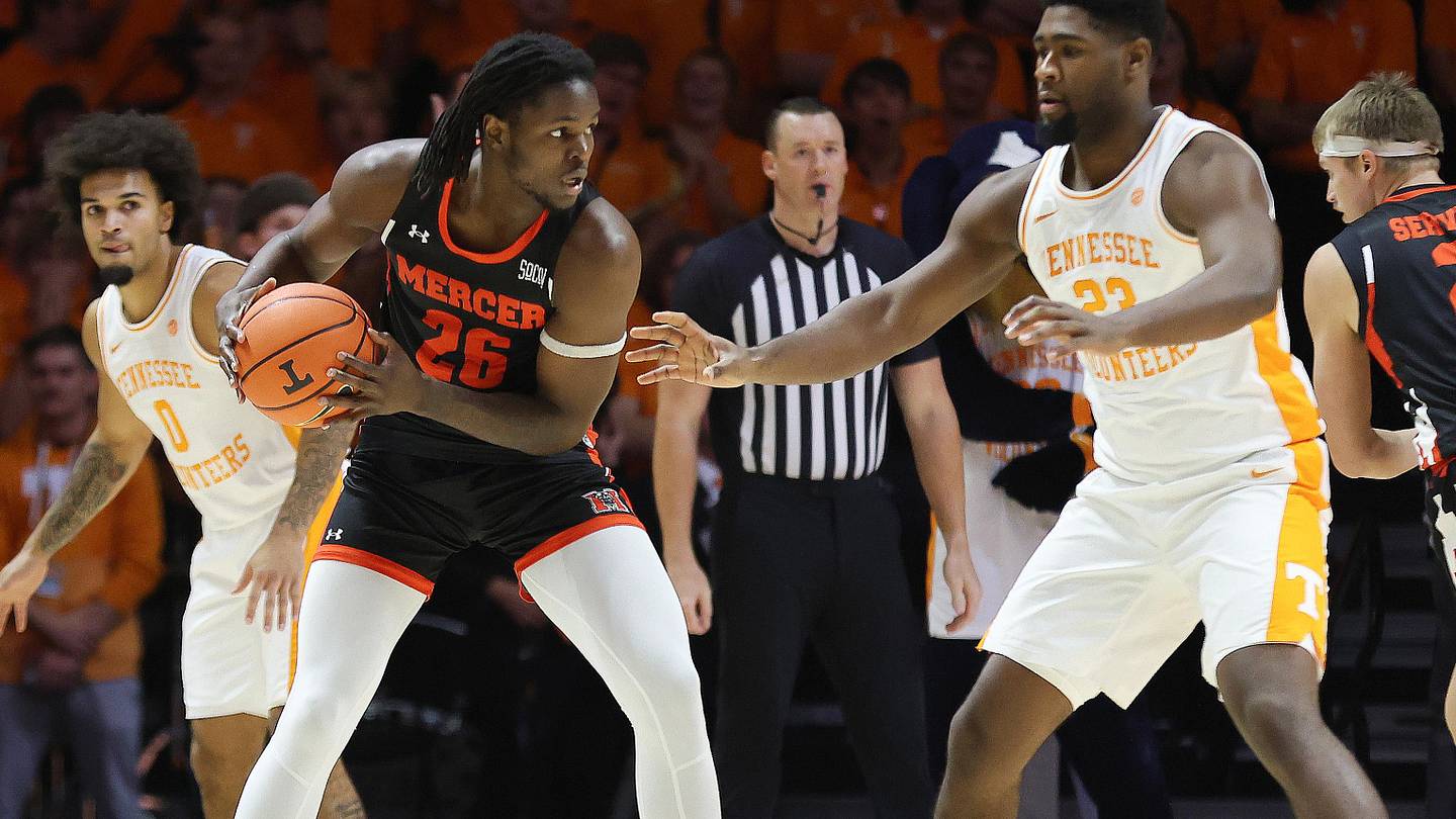 Pitt Adds 6-Foot-10 Center in Transfer Portal