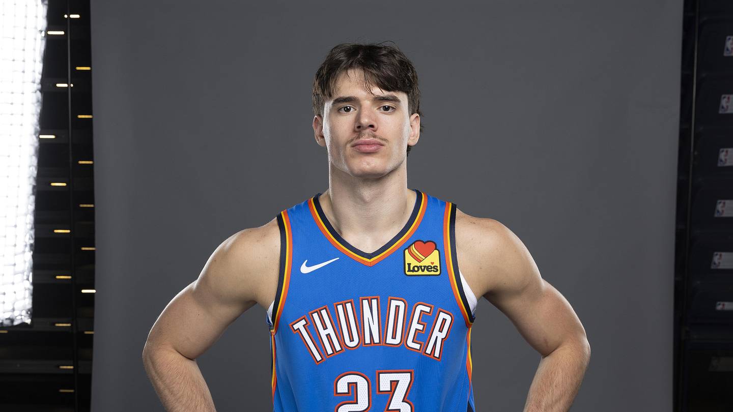 Dariq Whitehead, Brooks Barnhizer Shine in OKC Blue Win