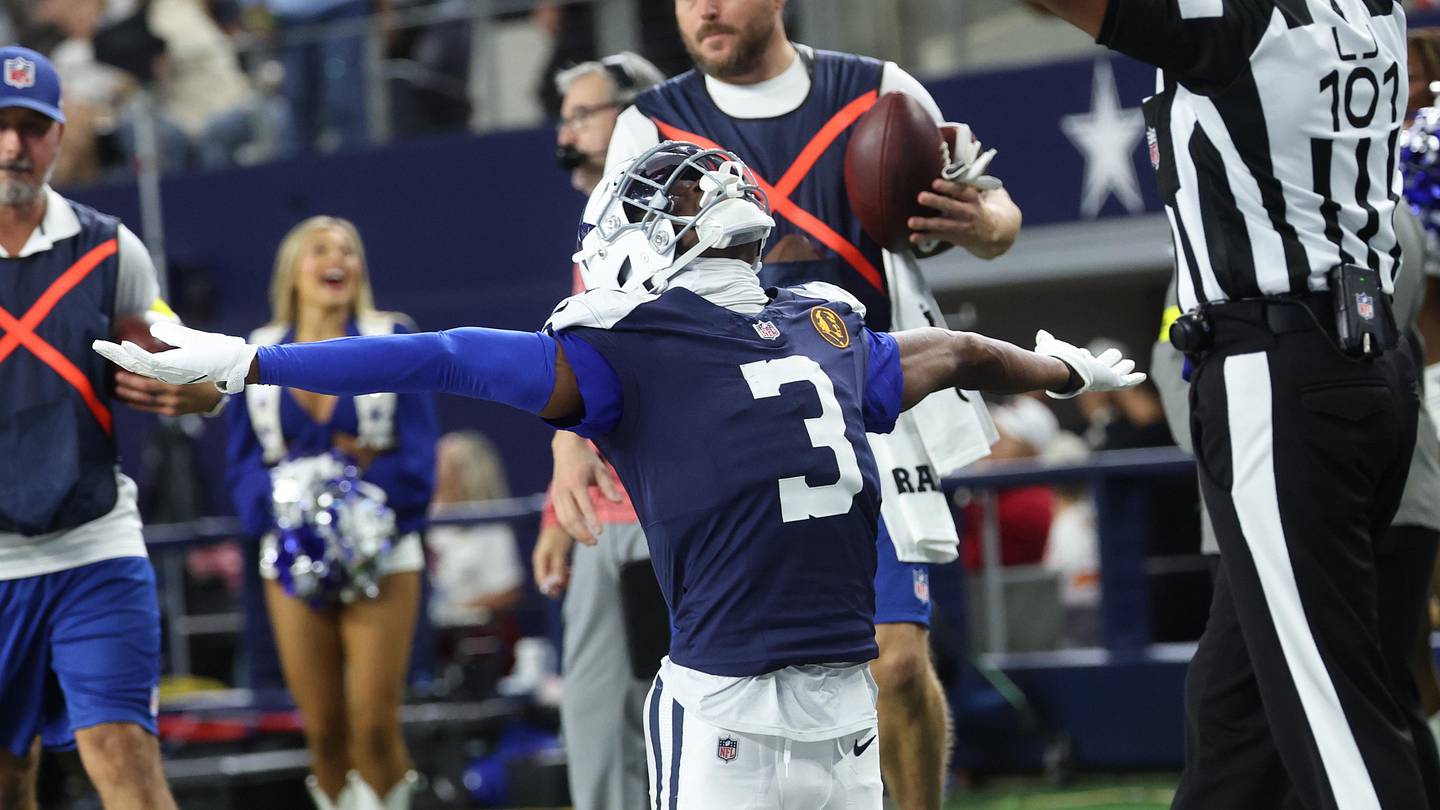 Cowboys' playoff odds paint grim picture despite open door in NFC East