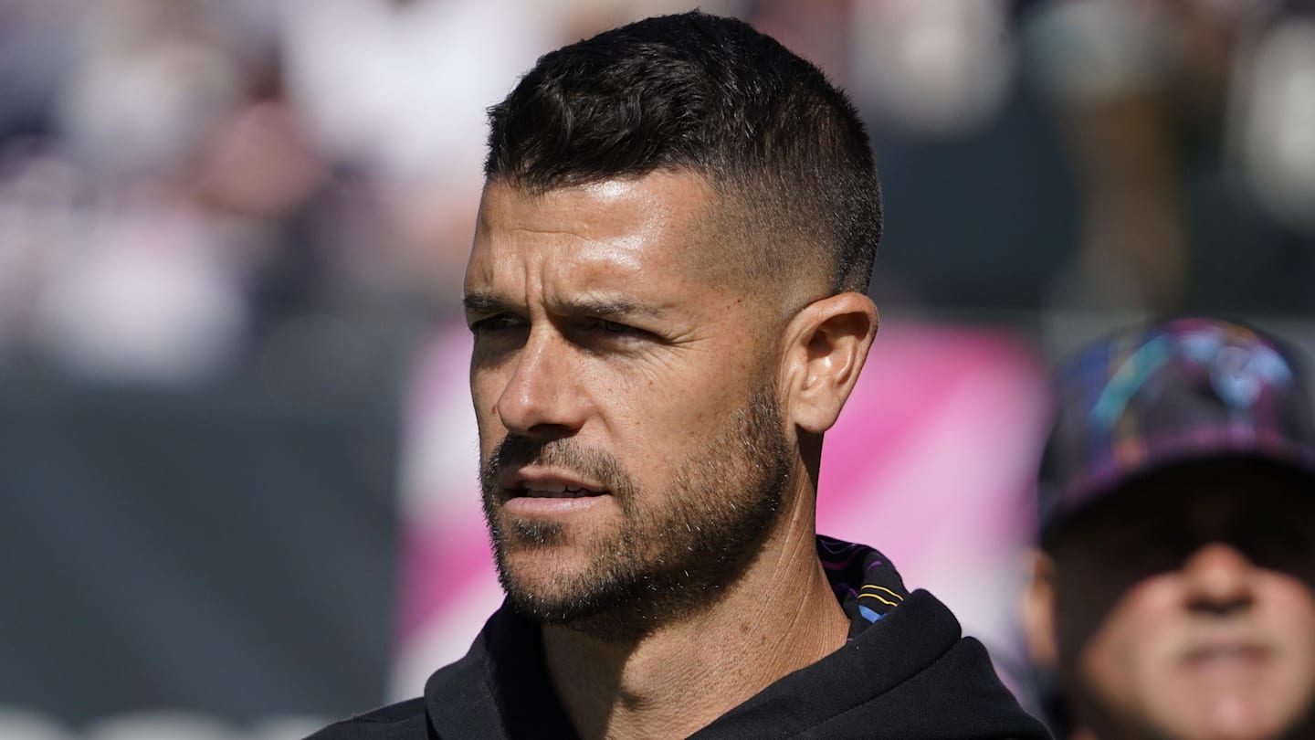 Dave Canales must implement bold offseason intentions amid ongoing turmoil