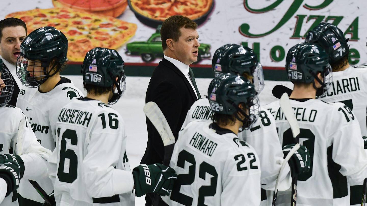 Future Spartan Skater Earns USHL Rookie of the Year