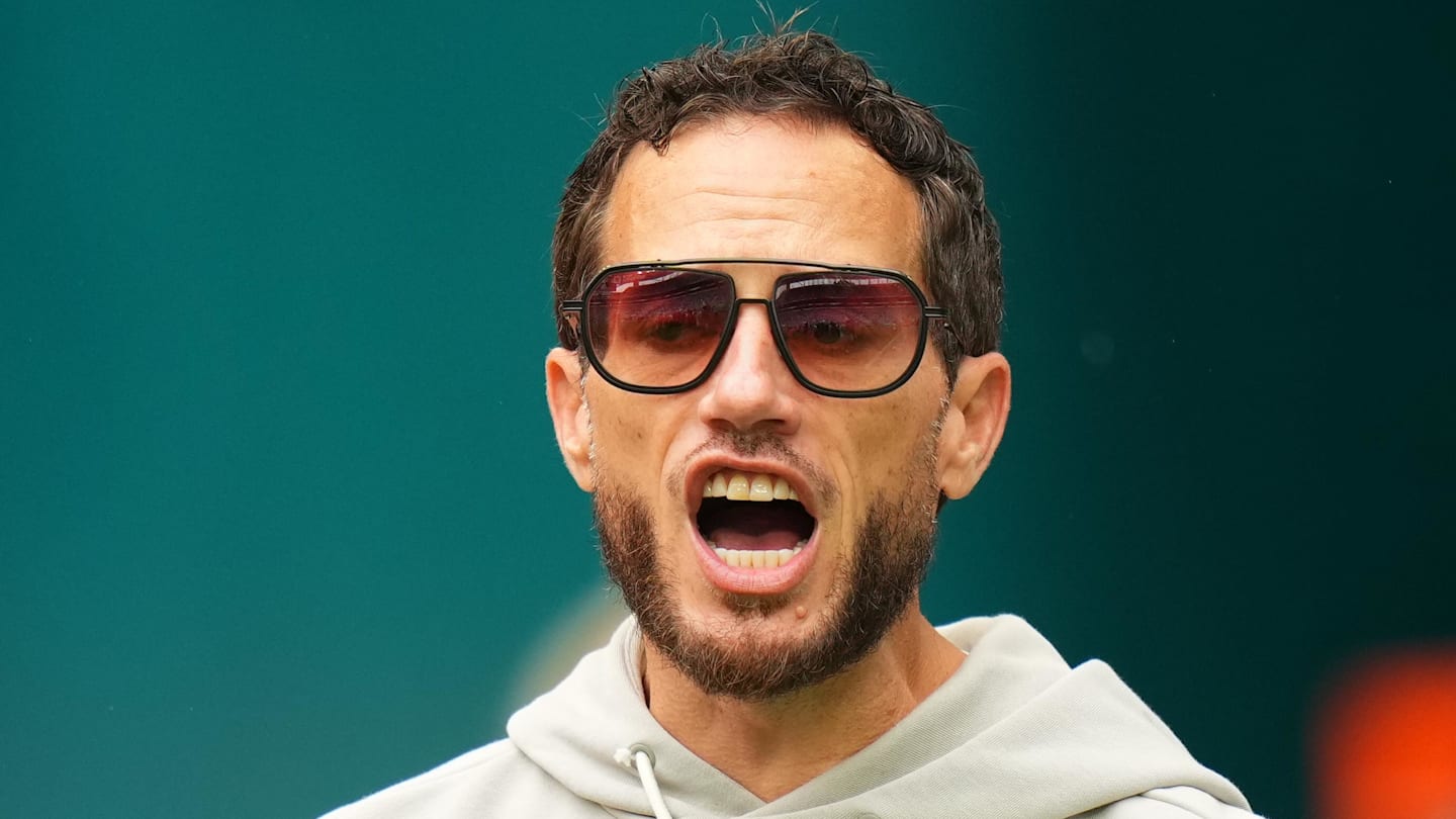 Chargers must avoid this Dolphins free agent despite Mike McDaniel ties