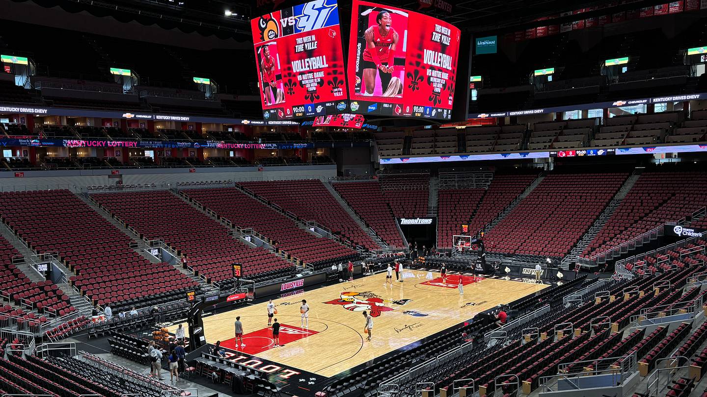 Game Day Live Blog: Louisville vs. NJIT | Game 7