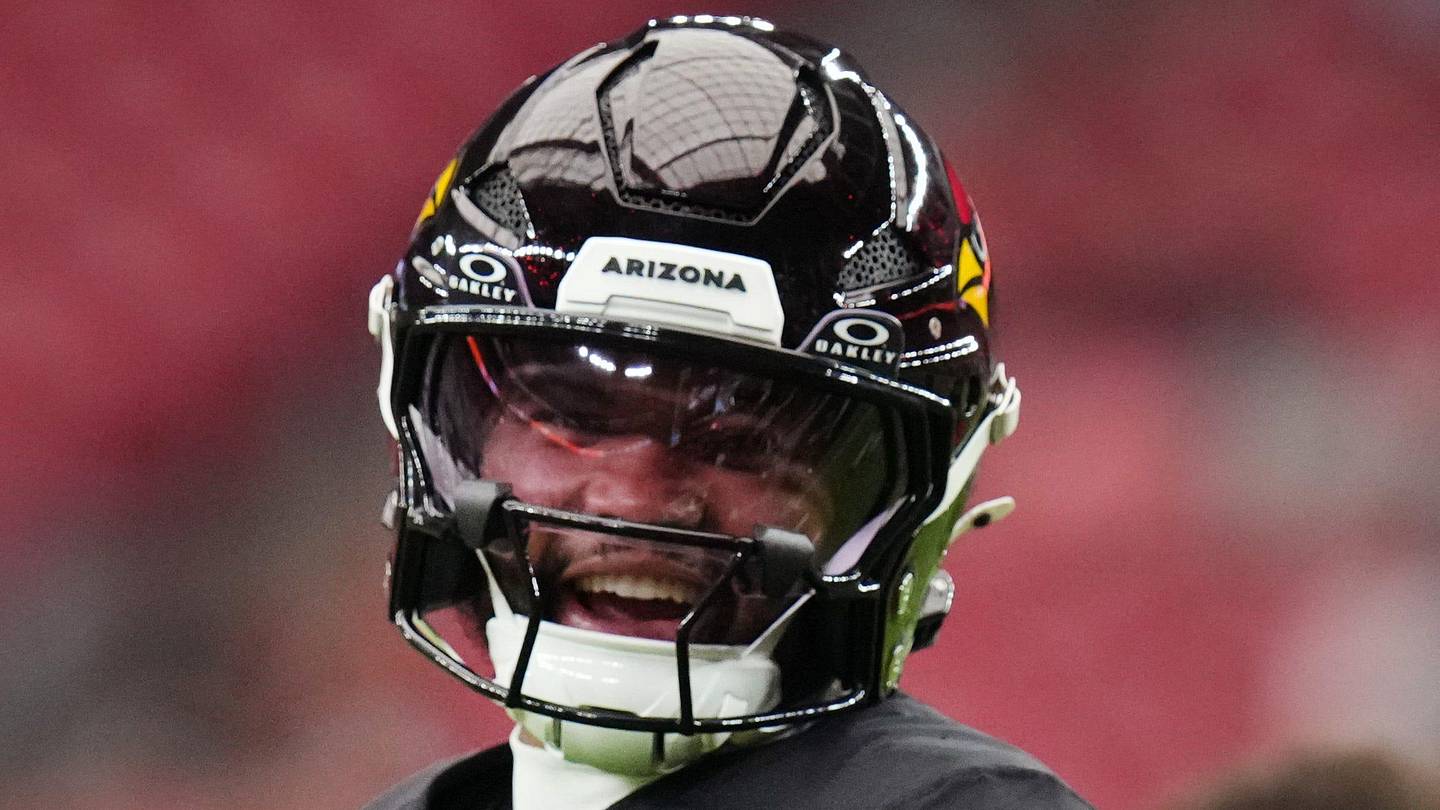 Dolphins' next possible QB could be troublesome for Patriots' defense ...