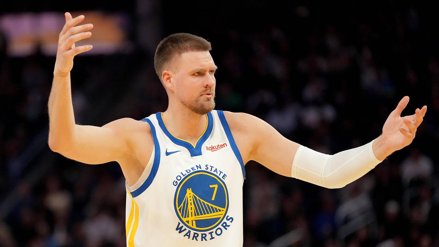 Kristaps Porzingis must face a harsh Warriors reality as team falls ...