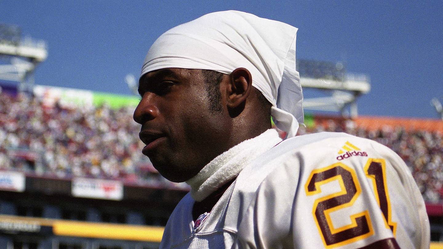 5 defensive players that didn’t live up to the hype during Commanders ...