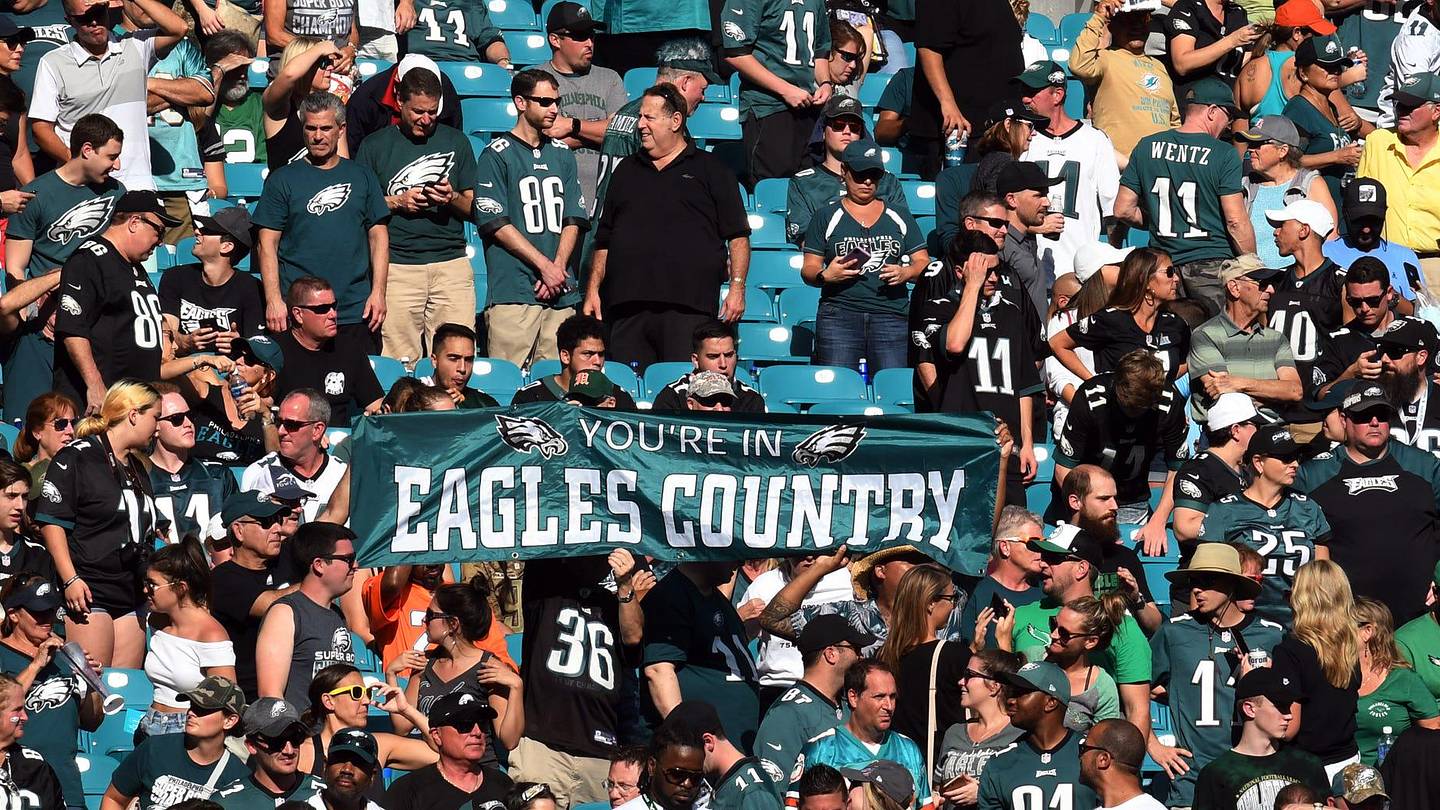 Eagles Fans Let Brian Johnson Hear it For Horrendous Red Zone Playcalling