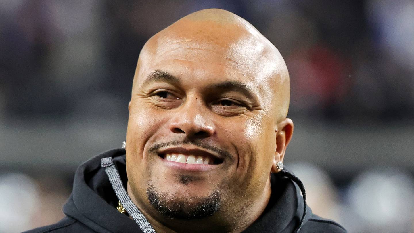 Antonio Pierce to have first NFL head coach interview since Raiders ...