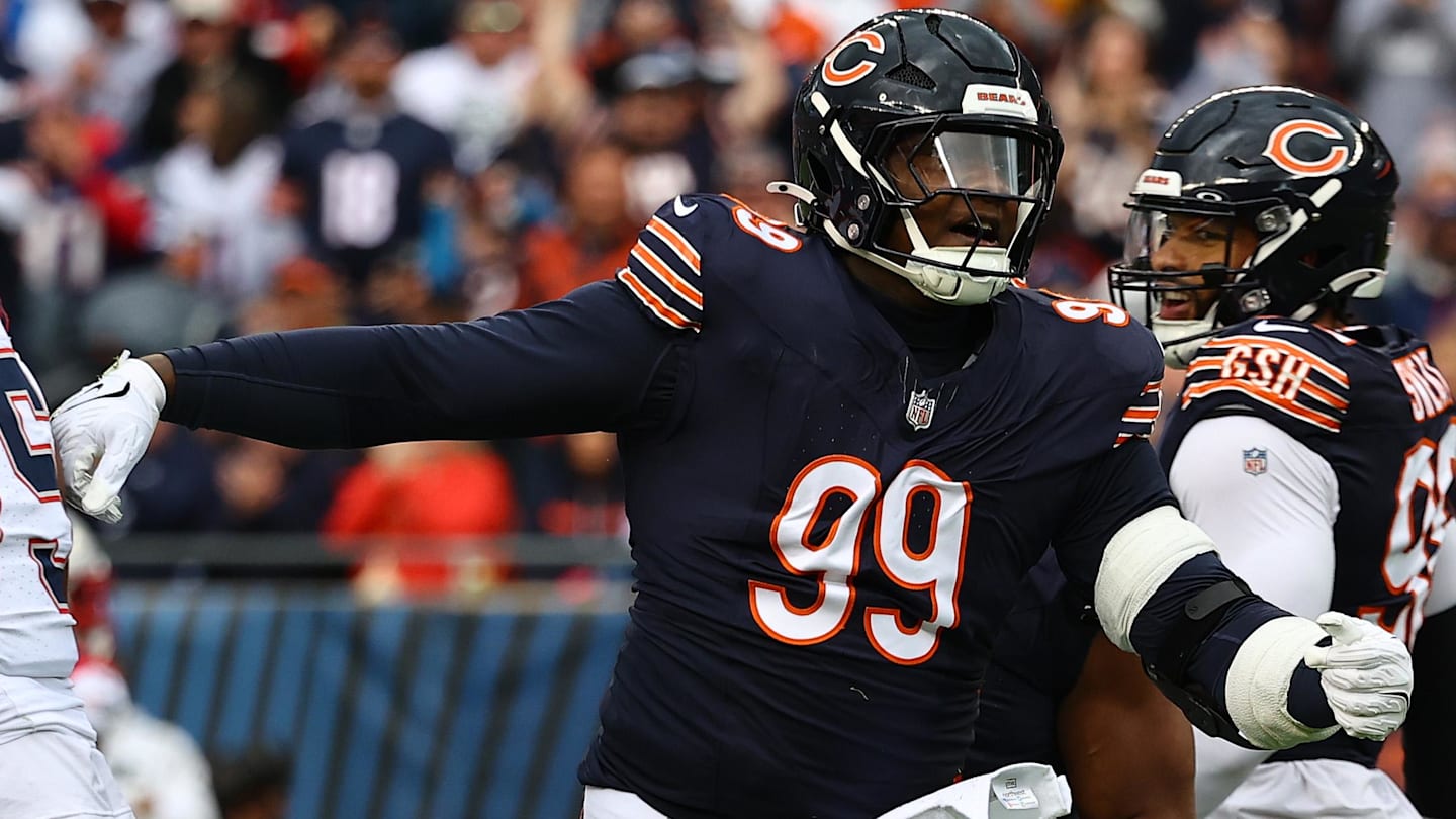 Gervon Dexter Keeps Letting Bears Down Despite His Potential