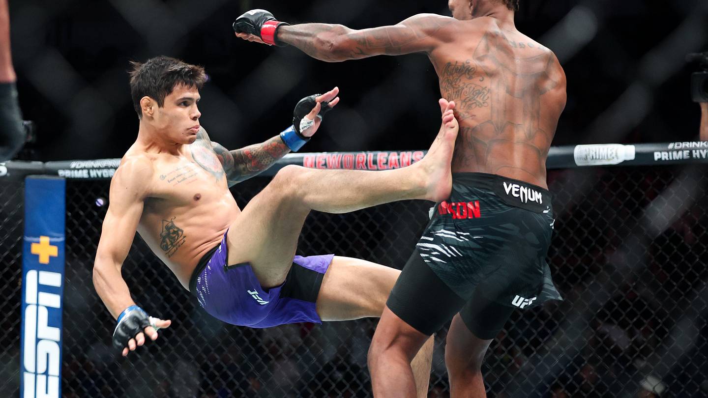 'I apologize' ... Massive UFC 318 favorite responds after shocking defeat