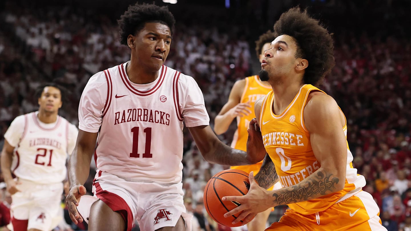 Calipari: Arkansas supporting cast showed on itself against Tennessee