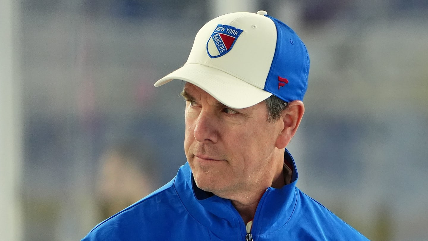 Mike Sullivan is running out of ways to defend this Rangers team