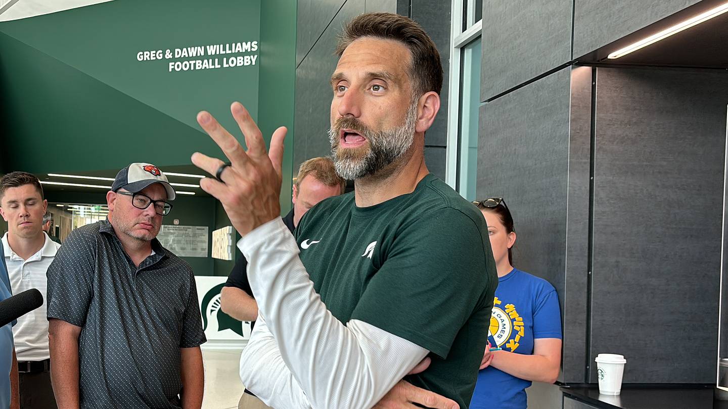 What MSU Football DC Joe Rossi's Mike LB Looks Like
