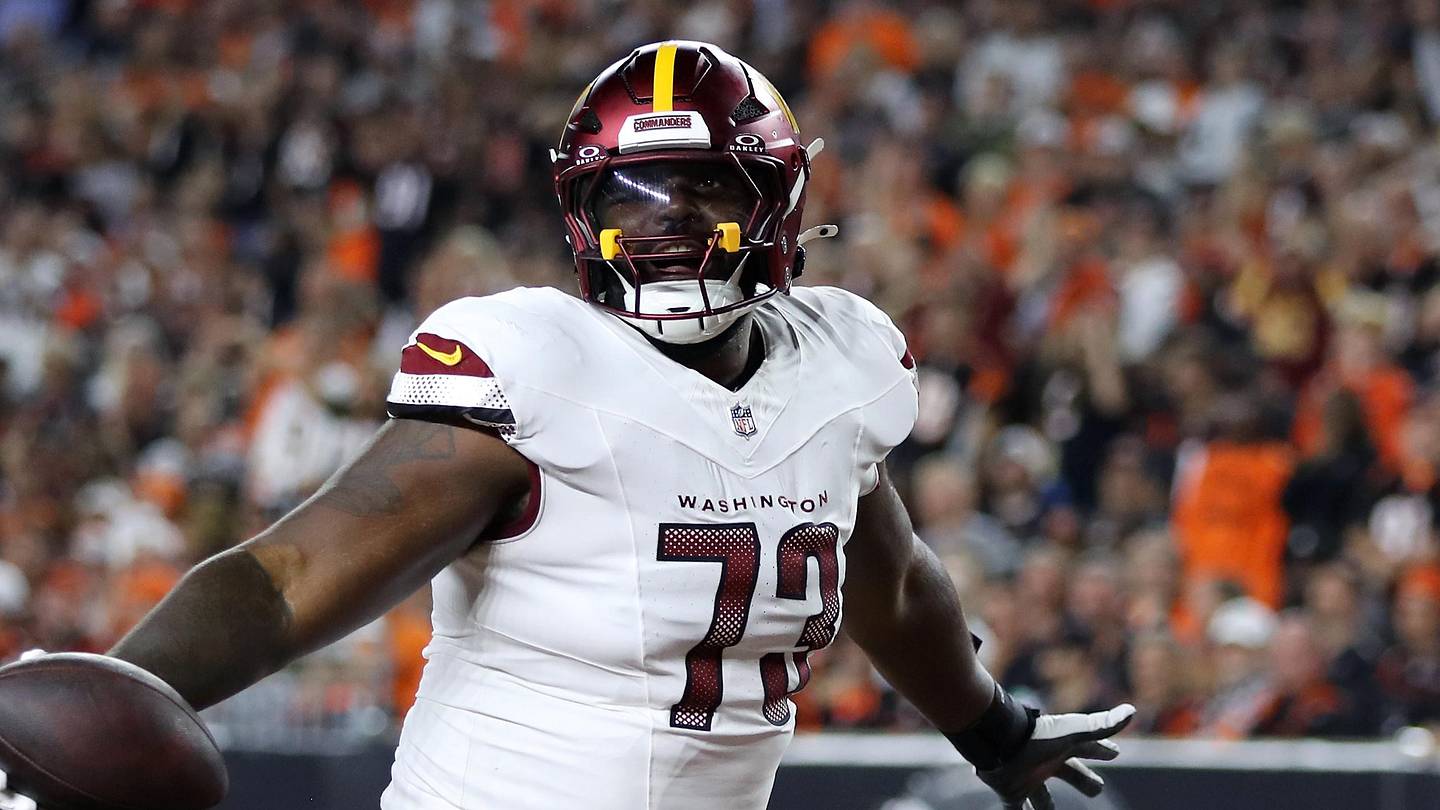 Commanders Re-Sign OT Trent Scott to 1-Year Deal to Anchor Offensive ...