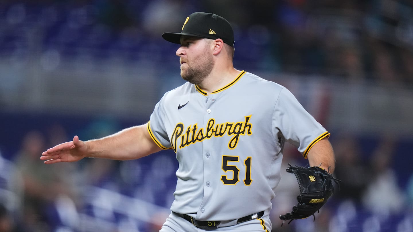 Cubs division rival in shambles after optioning All-Star closer to the ...