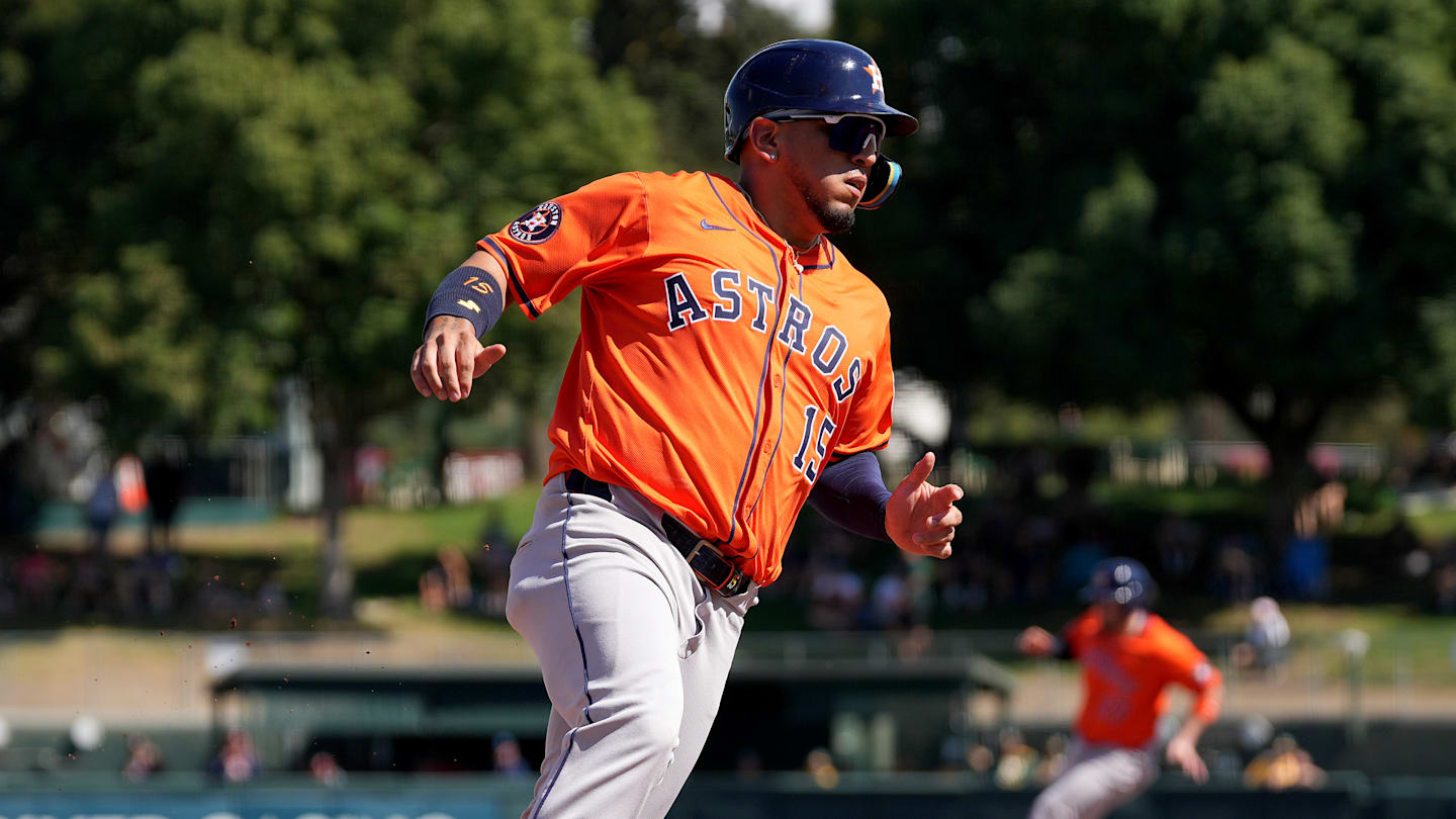 Astros provide Isaac Paredes injury update that offers subtle hint ...