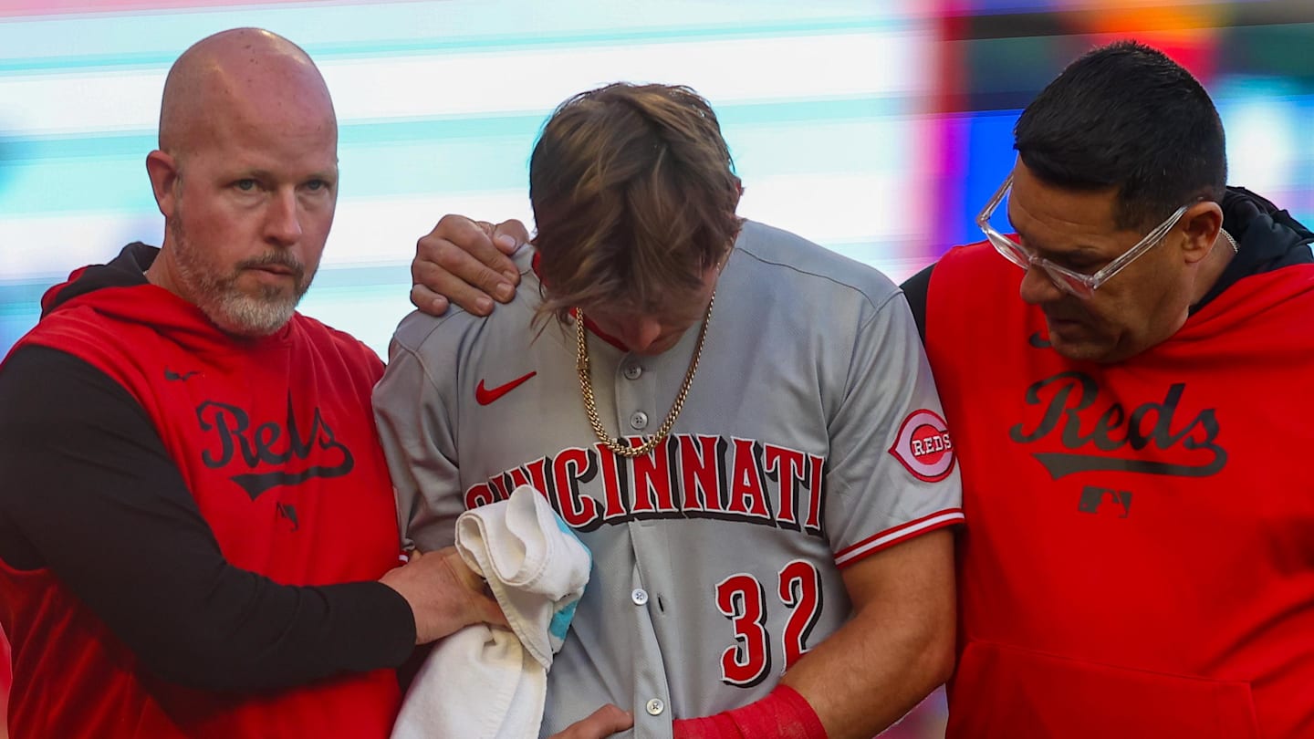 Reds fans are livid after umpires erase Tyler Callihan’s catch that ...