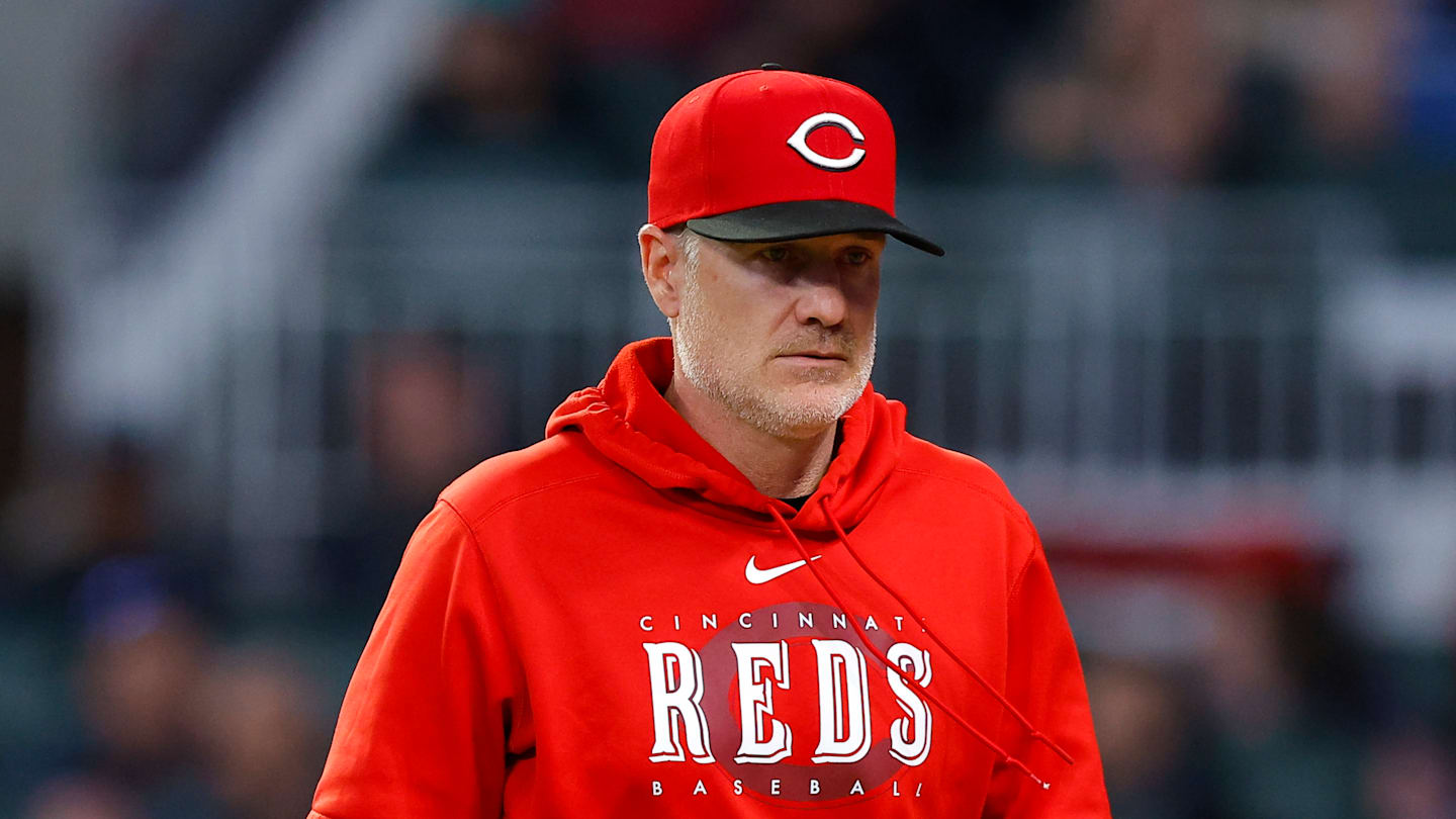 Reds are paying David Bell to do absolutely nothing