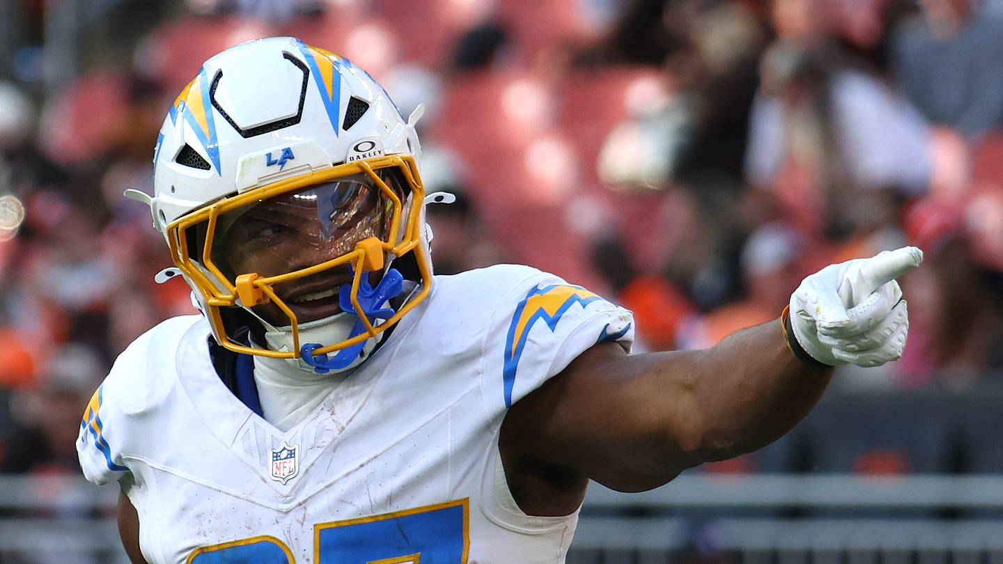 JK Dobbins signing clouds RJ Harvey’s path to playing time with Broncos