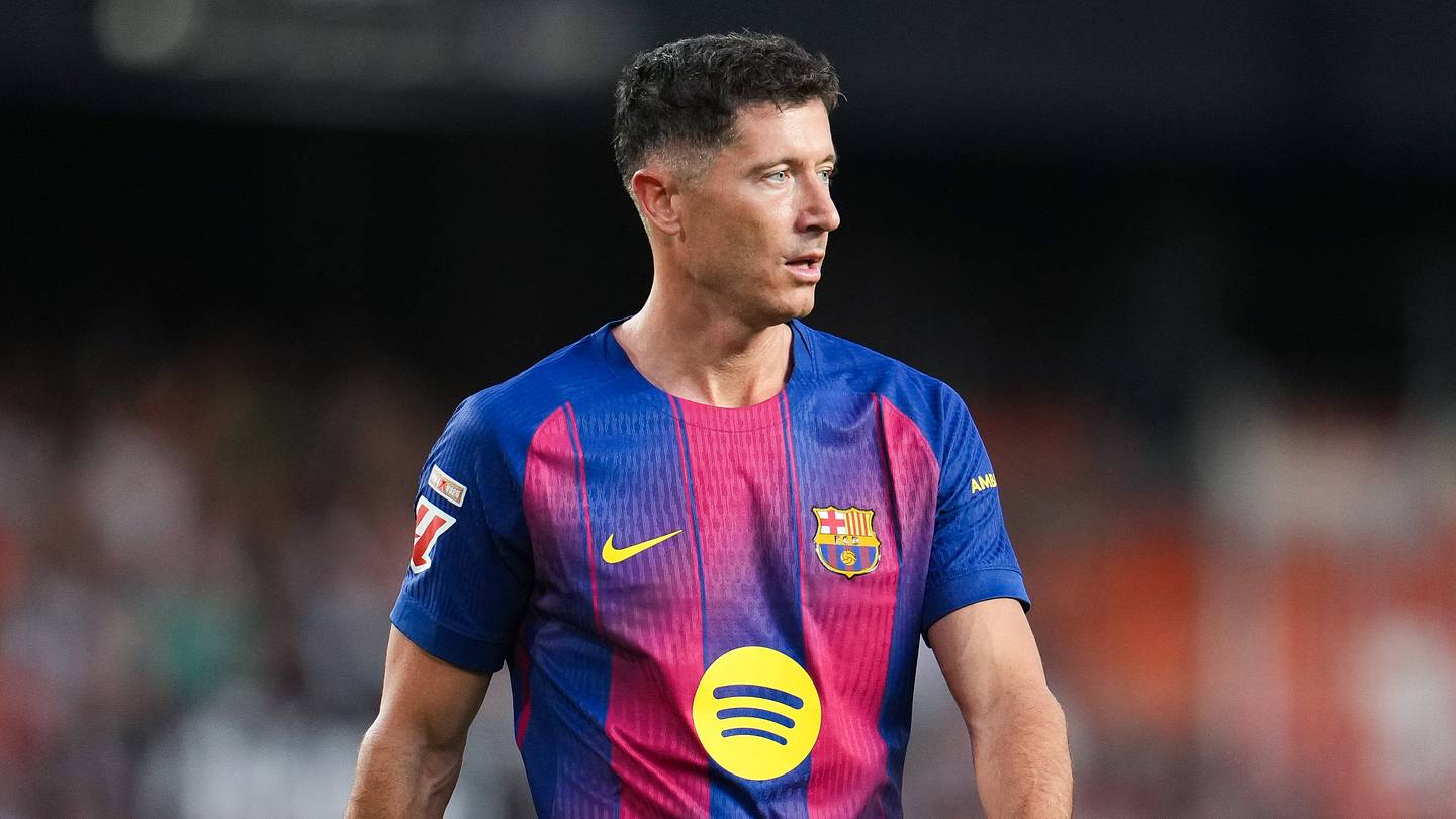 Robert Lewandowski Travels for MLS Transfer Talks As Part of ...
