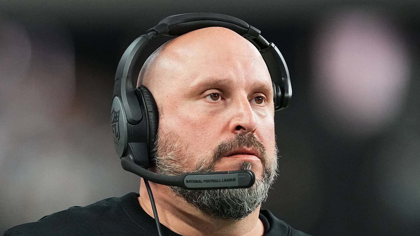 Raiders now have a perfect option to wash their hands of Brennan Carroll
