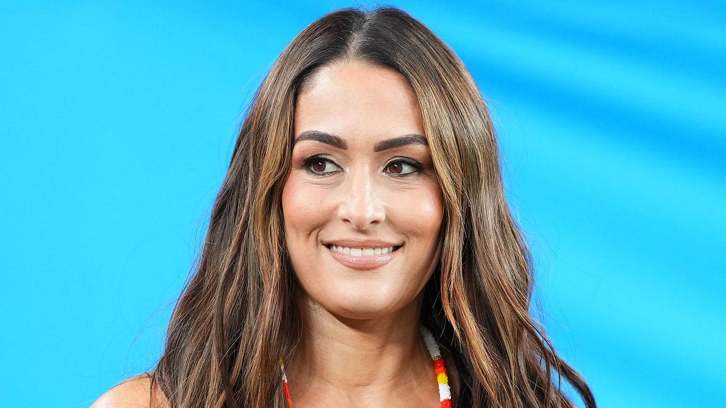 Nikki Bella shows more Cooper DeJean Eagles love at Miami’s big CFP win
