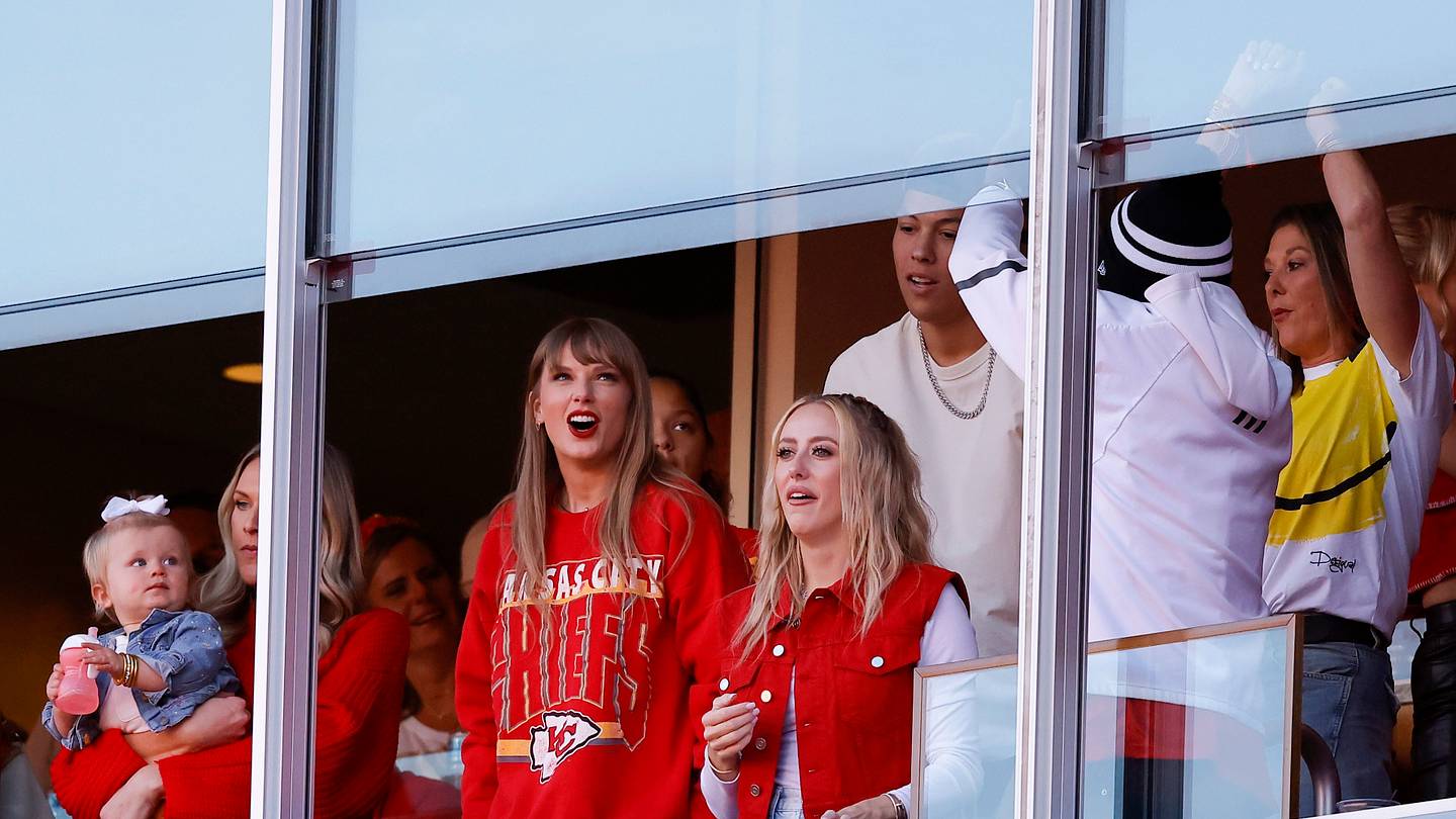 Taylor Swift targeted in a cheeky plea for cash