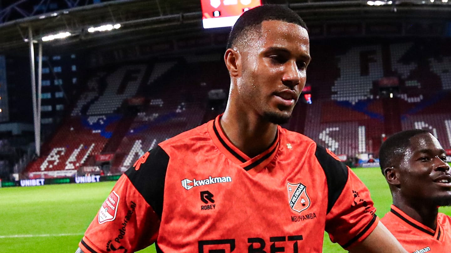 Fabrizio Romano's twist has Saints pleading Russell Martin not to ...