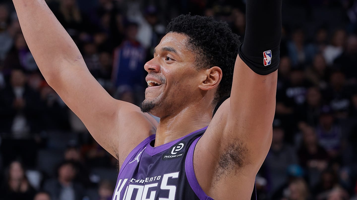 Dylan Cardwell returned to the Kings (and brought a key element with him)