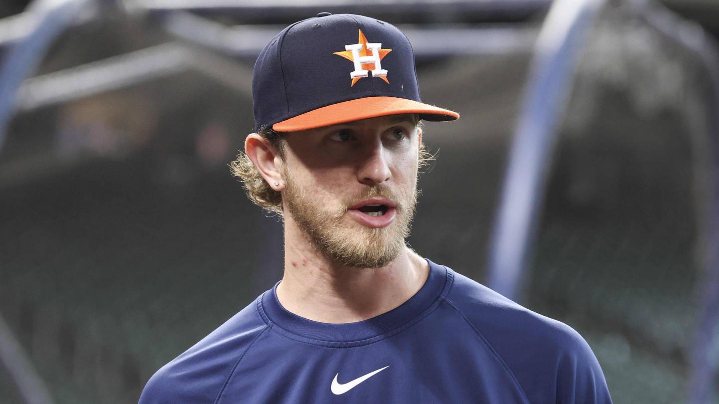 Astros Boss Reveals Highly Concerning Injury Update on Star Closer Josh ...