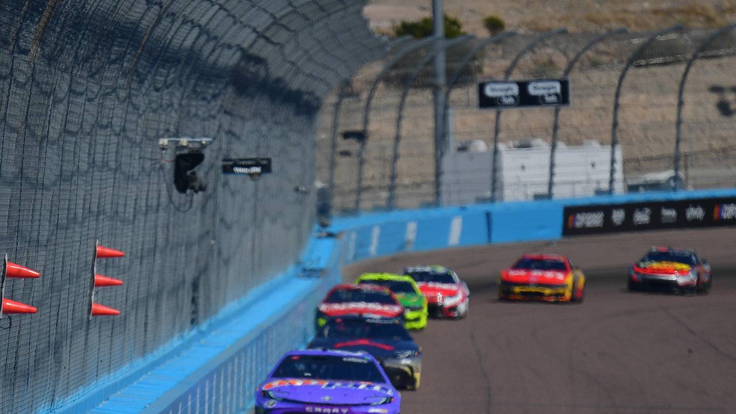 3 NASCAR drivers fall out of the Cup Series playoffs at Phoenix