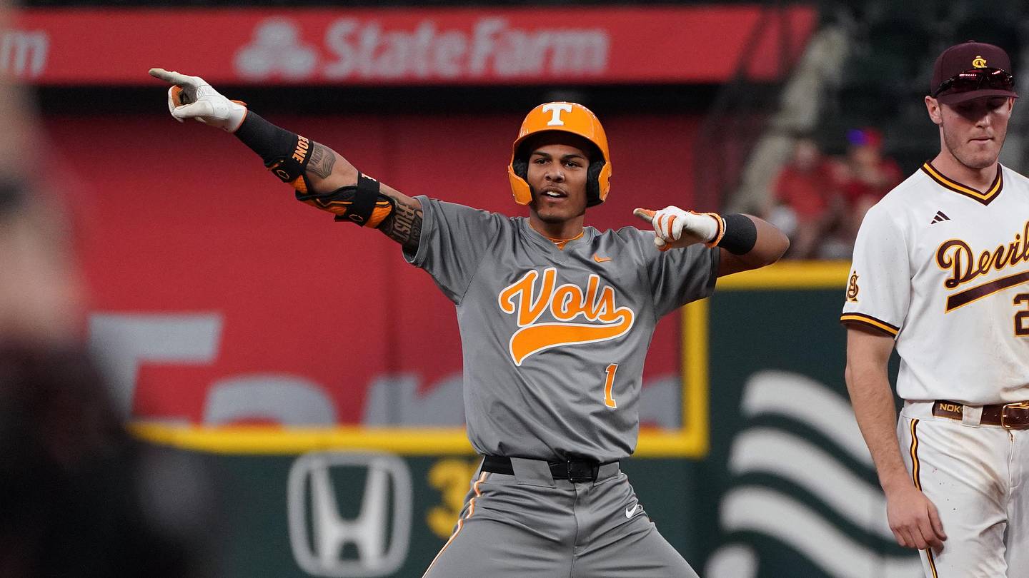 LIVE UPDATES: Tennessee Baseball vs the Georgia Bulldogs - Game 3 Score