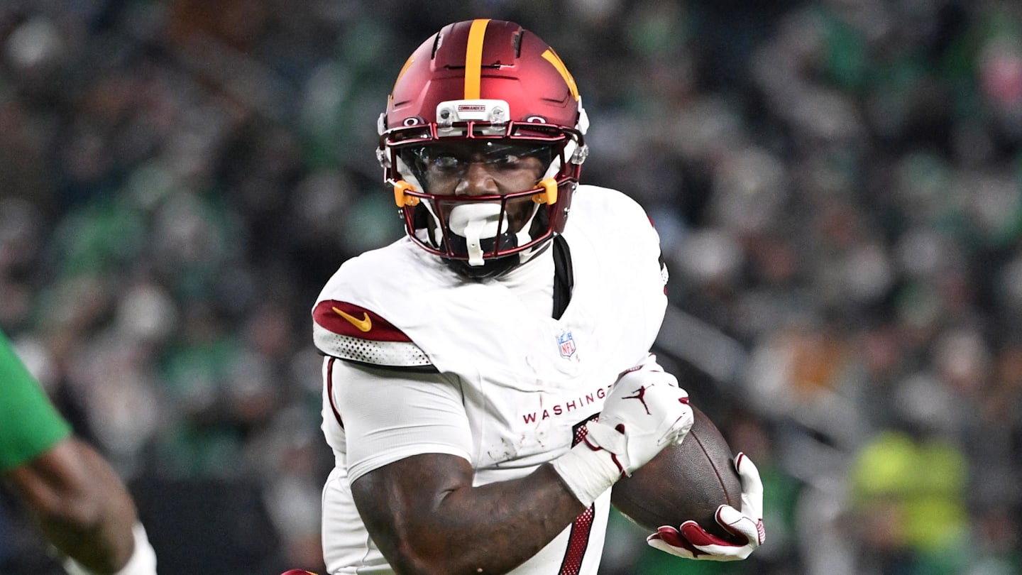 Why the Commanders shouldn't extend Deebo Samuel despite his 2025 flashes