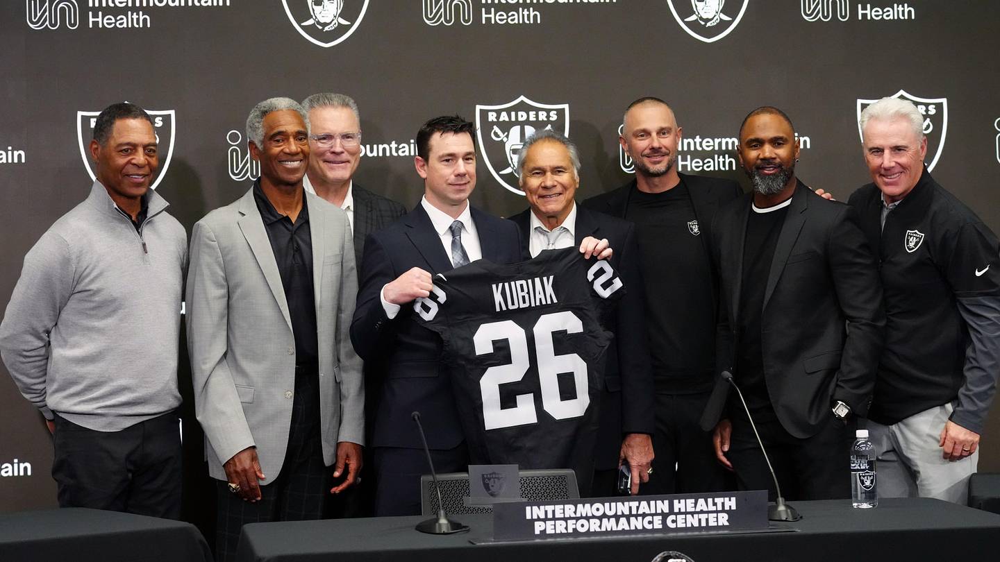 Raiders legends have same piece of advice for improving Klint Kubiak's team