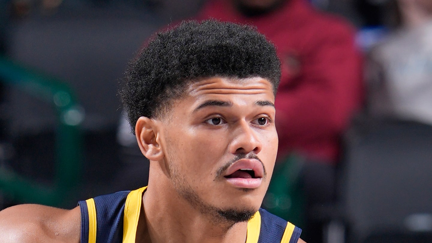 Hawks waive promising youngster and immediately sign RayJ Dennis