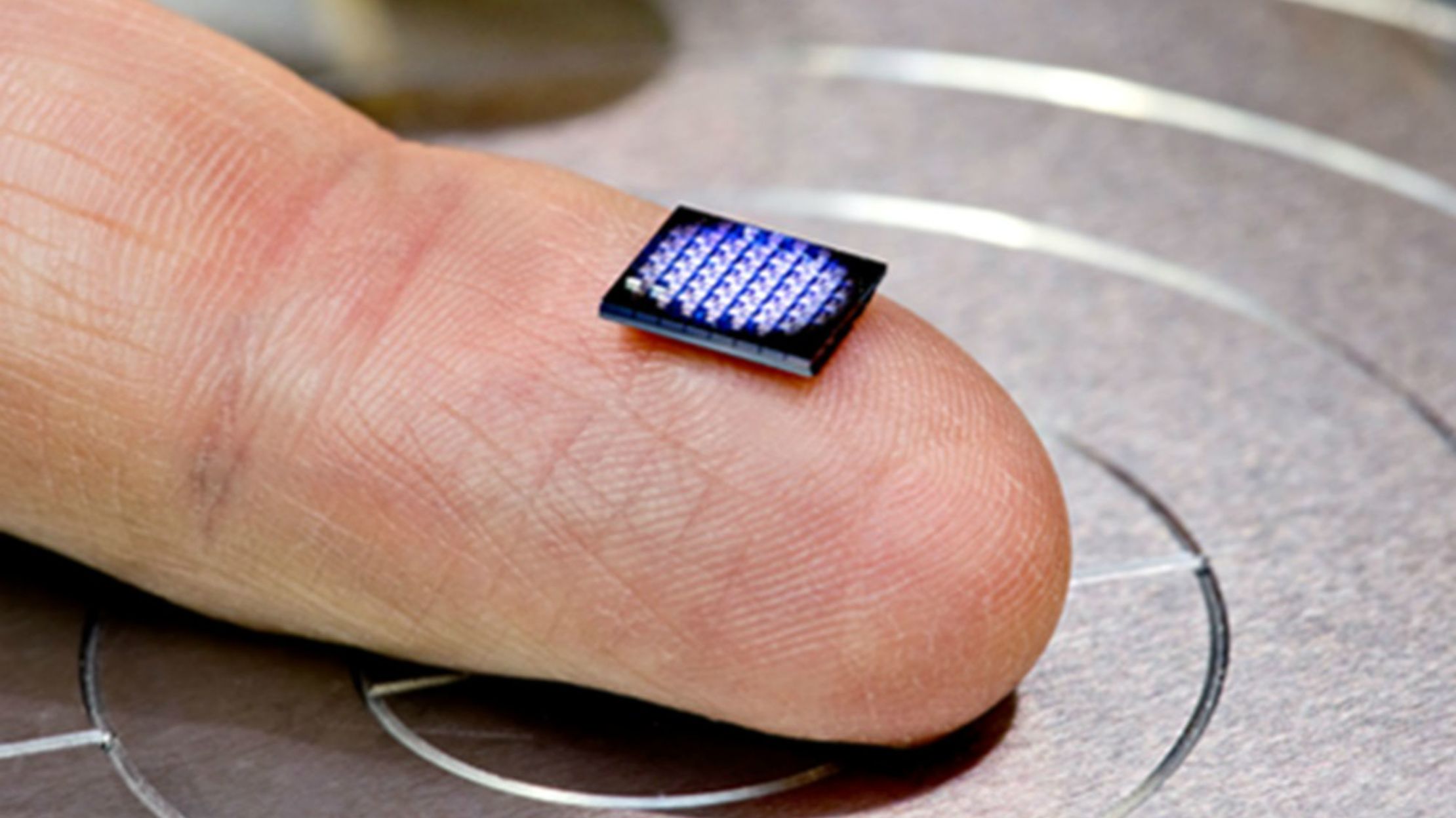 IBM Unveils the World's Smallest Computer | Mental Floss IBM Unveils the World's Smallest Computer | Mental Floss