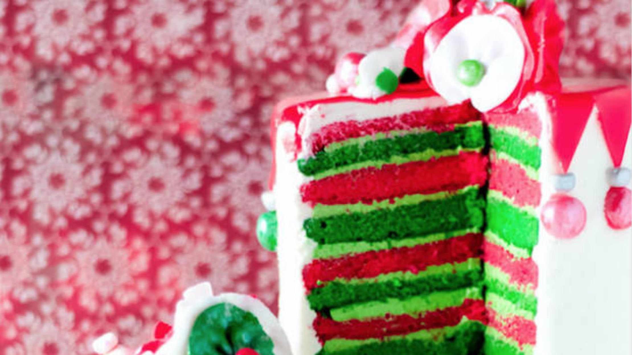 9 Incredible Holiday-Themed Cakes | Mental Floss