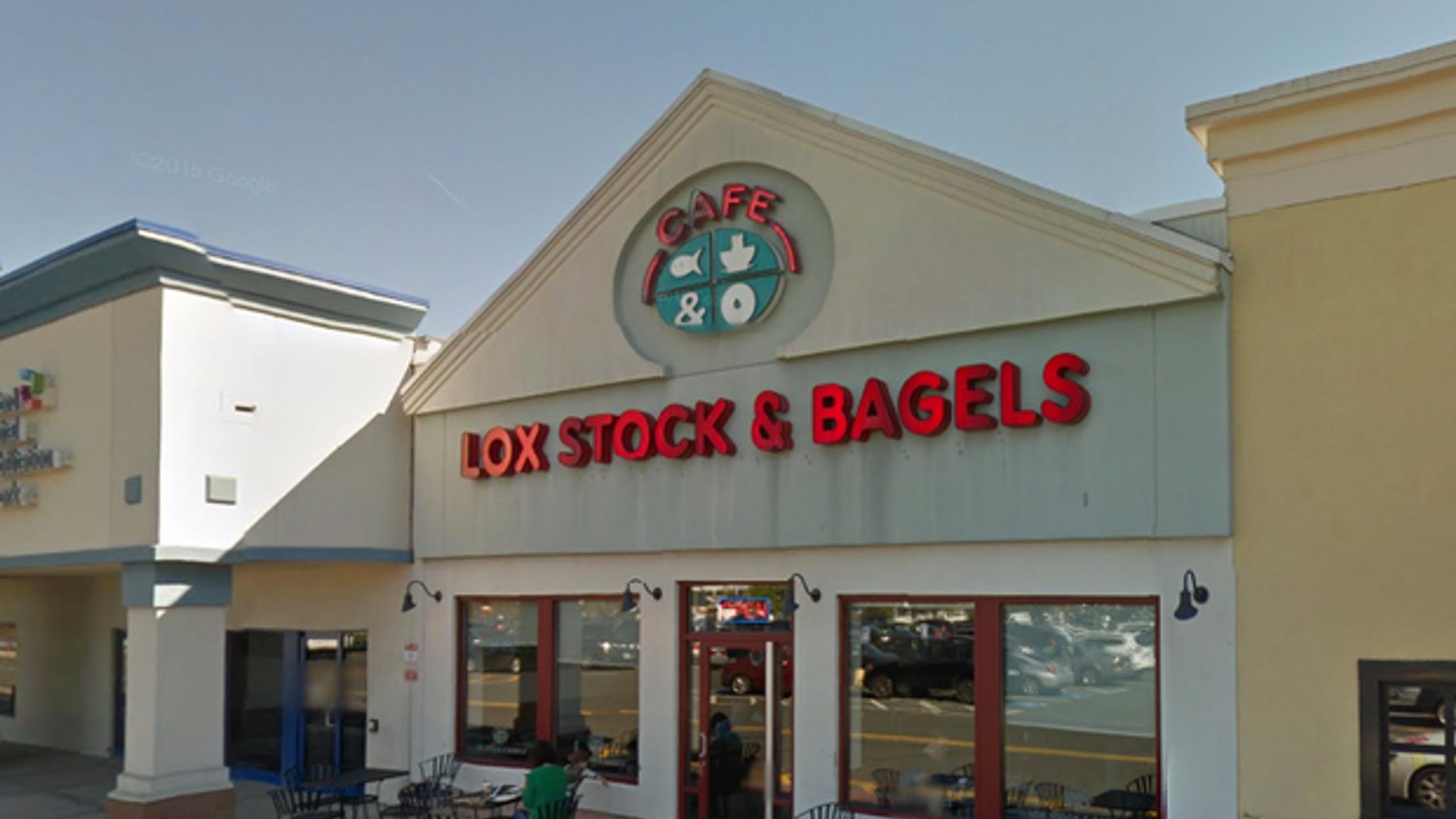 50 Punny Bar And Restaurant Names From Across The U S Mental Floss 50 Punny Bar And Restaurant Names From Across The U S Mental Floss
