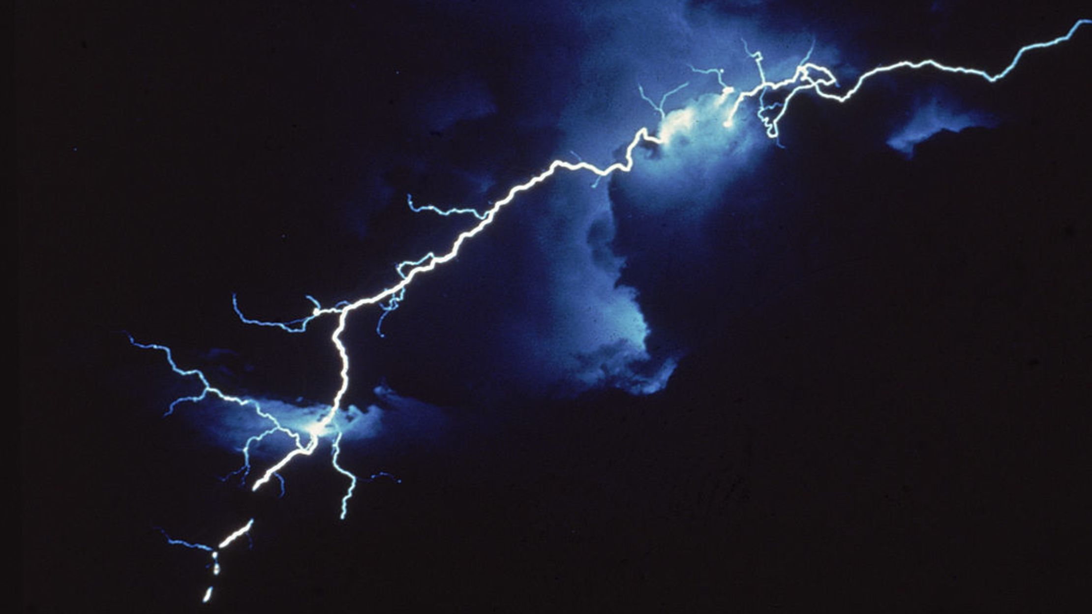 5 Record Breaking Extreme Weather Events In The U S Mental Floss 5-record-breaking-extreme-weather-events-in-the-u-s-mental-floss