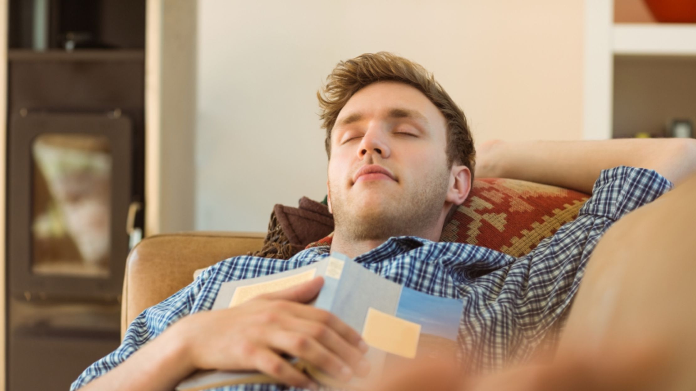 7 Nap Hacks for a Better Mid-Day Boost | Mental Floss