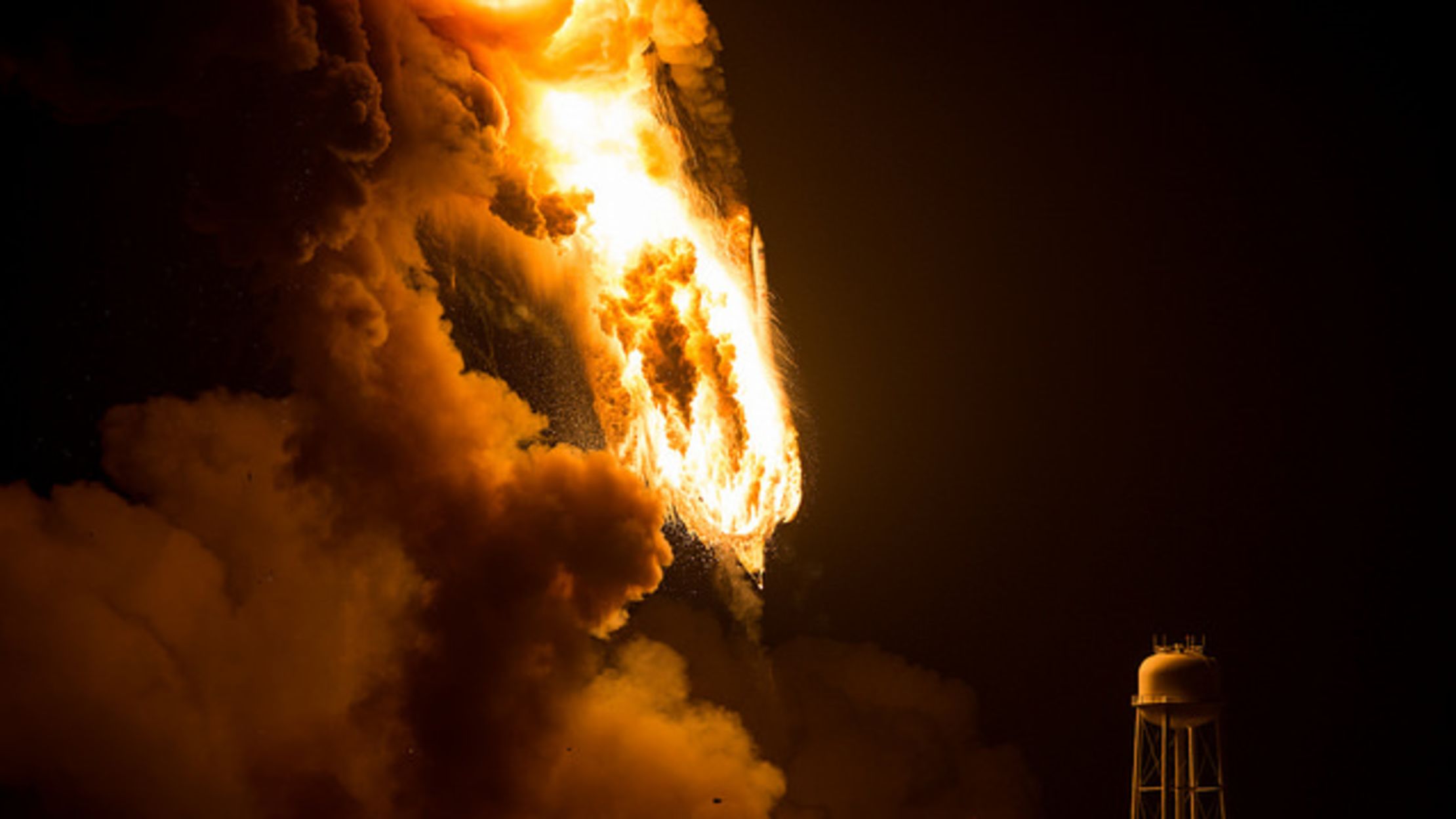 NASA Shares Breathtaking Images of the 2014 Antares Rocket Explosion ...